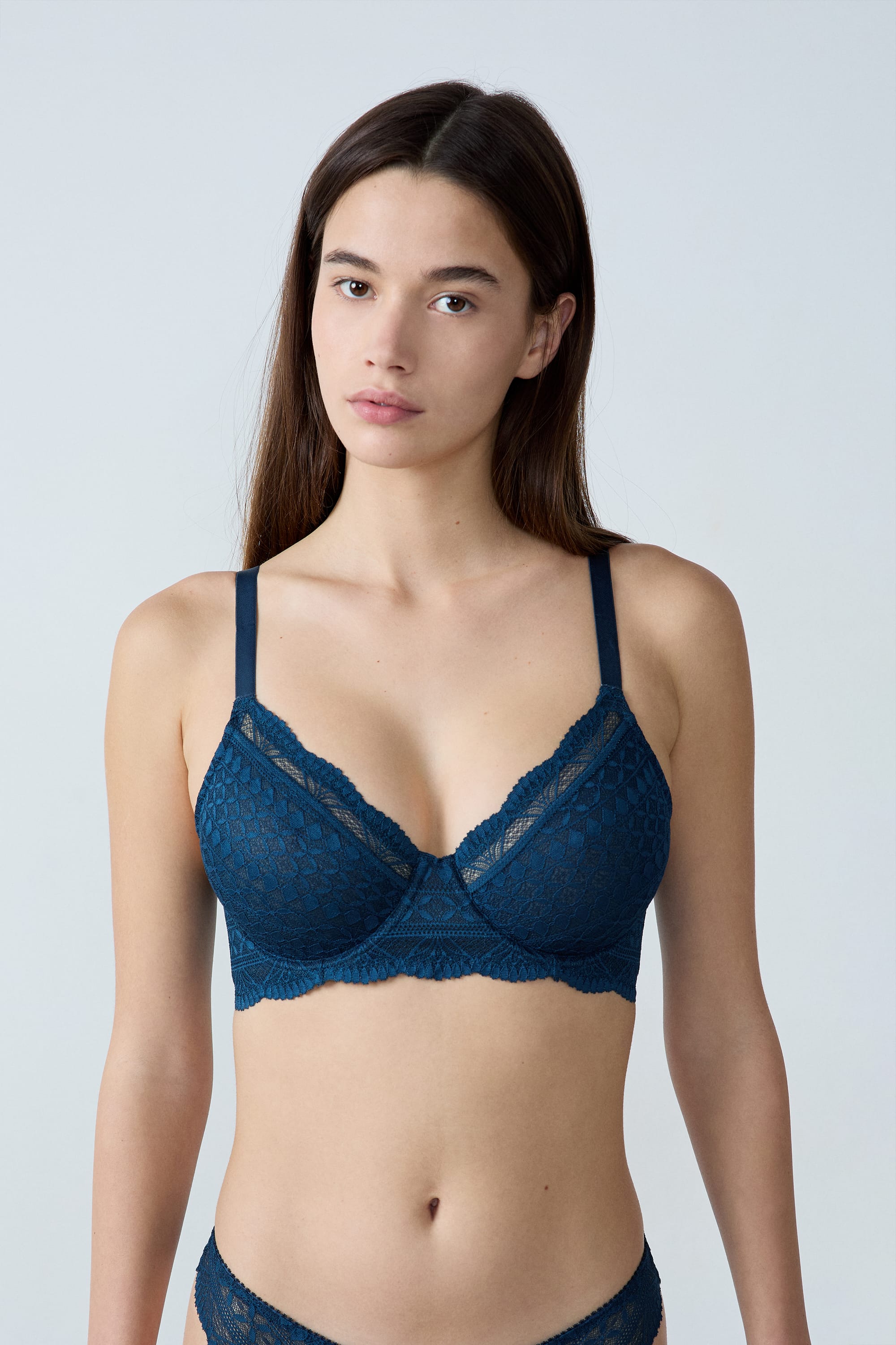 Soutien-gorge corbeille minimizer effet -1 taille IDOLE ENCRE - ETAM